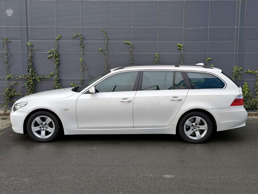 Balts BMW 520 2009 Klaipėda, ar dzinēja tilpumu 2.00 L un nobraukumu 246 tūkst. km par 5555 €, foto 11 vietnē AUTOMOTO.COM.LV