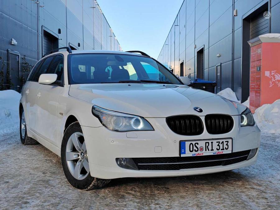White BMW 520 2009 in Klaipeda, with an engine capacity of 2.00 L and mileage of 246 thousand km for 5550 €, photo 1 on AUTOMOTO.COM.LV