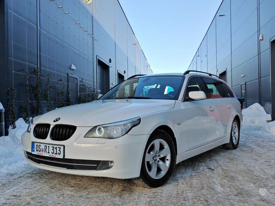 White BMW 520 2009 in Klaipeda, with an engine capacity of 2.00 L and mileage of 246 thousand km for 5550 €, photo 5 on AUTOMOTO.COM.LV