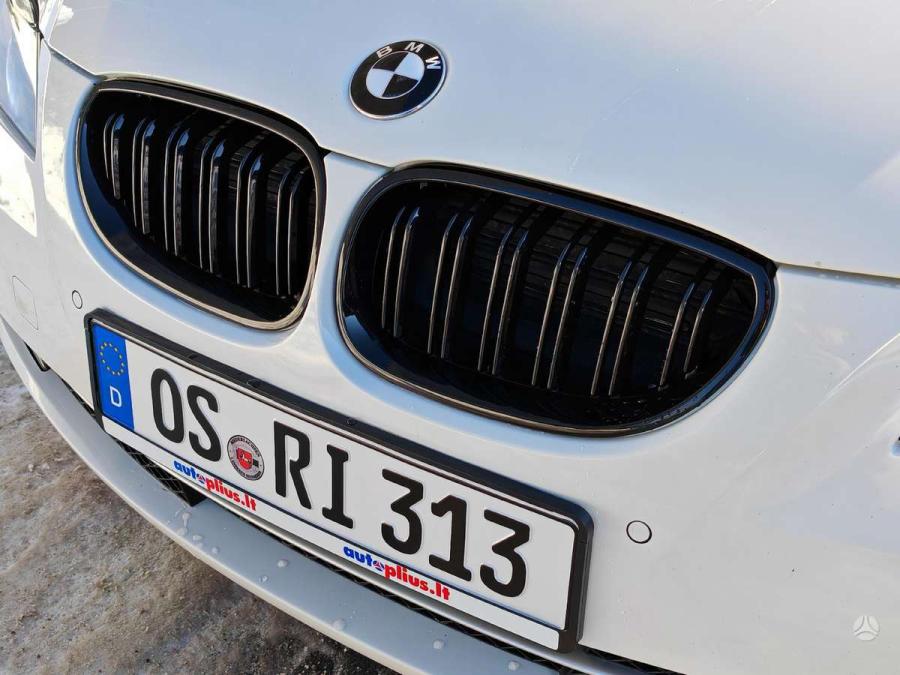White BMW 520 2009 in Klaipeda, with an engine capacity of 2.00 L and mileage of 246 thousand km for 5550 €, photo 6 on AUTOMOTO.COM.LV