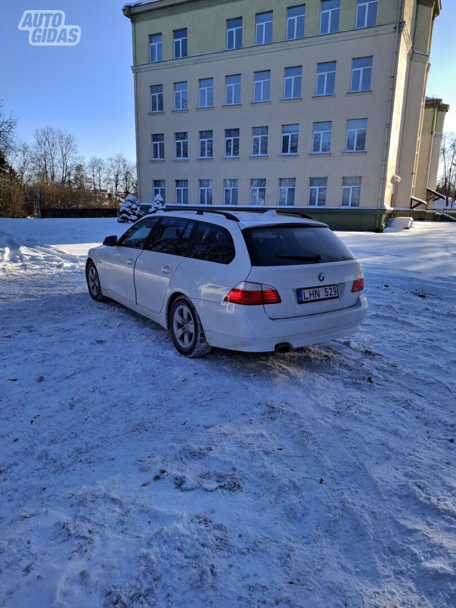 White BMW 520 2009 in Vilnius, with an engine capacity of 2.00 L and mileage of 274 thousand km for 4150 €, photo 4 on AUTOMOTO.COM.LV