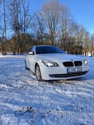 White BMW 520 2009 in Vilnius, with an engine capacity of 2.00 L and mileage of 274 thousand km for 4150 €, photo 6 on AUTOMOTO.COM.LV