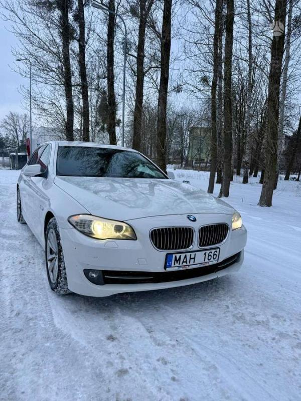Balts BMW 520 2010 Kauņa, ar dzinēja tilpumu 2.00 L un nobraukumu 264 tūkst. km par 7900 €, foto 1 vietnē AUTOMOTO.COM.LV