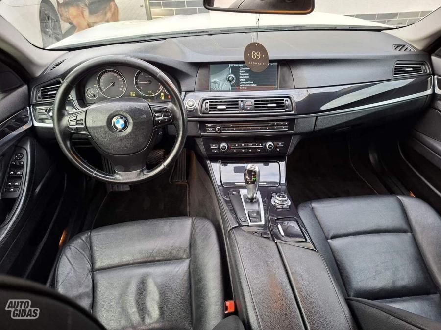 White BMW 520 2010 in Silute, with an engine capacity of 2.00 L and mileage of 321 thousand km for 7200 €, photo 23 on AUTOMOTO.COM.LV