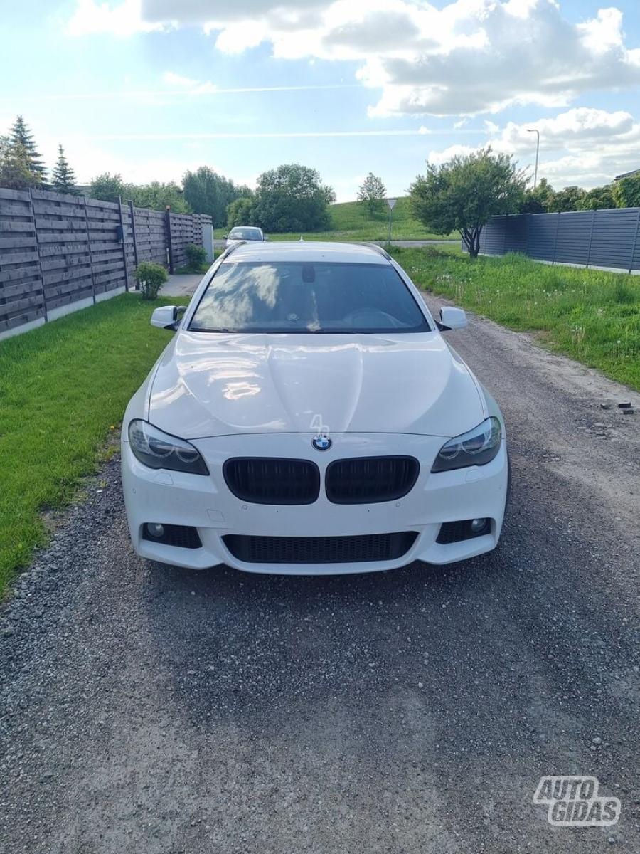 White BMW 520 2010 in Vievis, with an engine capacity of 2.00 L and mileage of 312 thousand km for 6200 €, photo 4 on AUTOMOTO.COM.LV