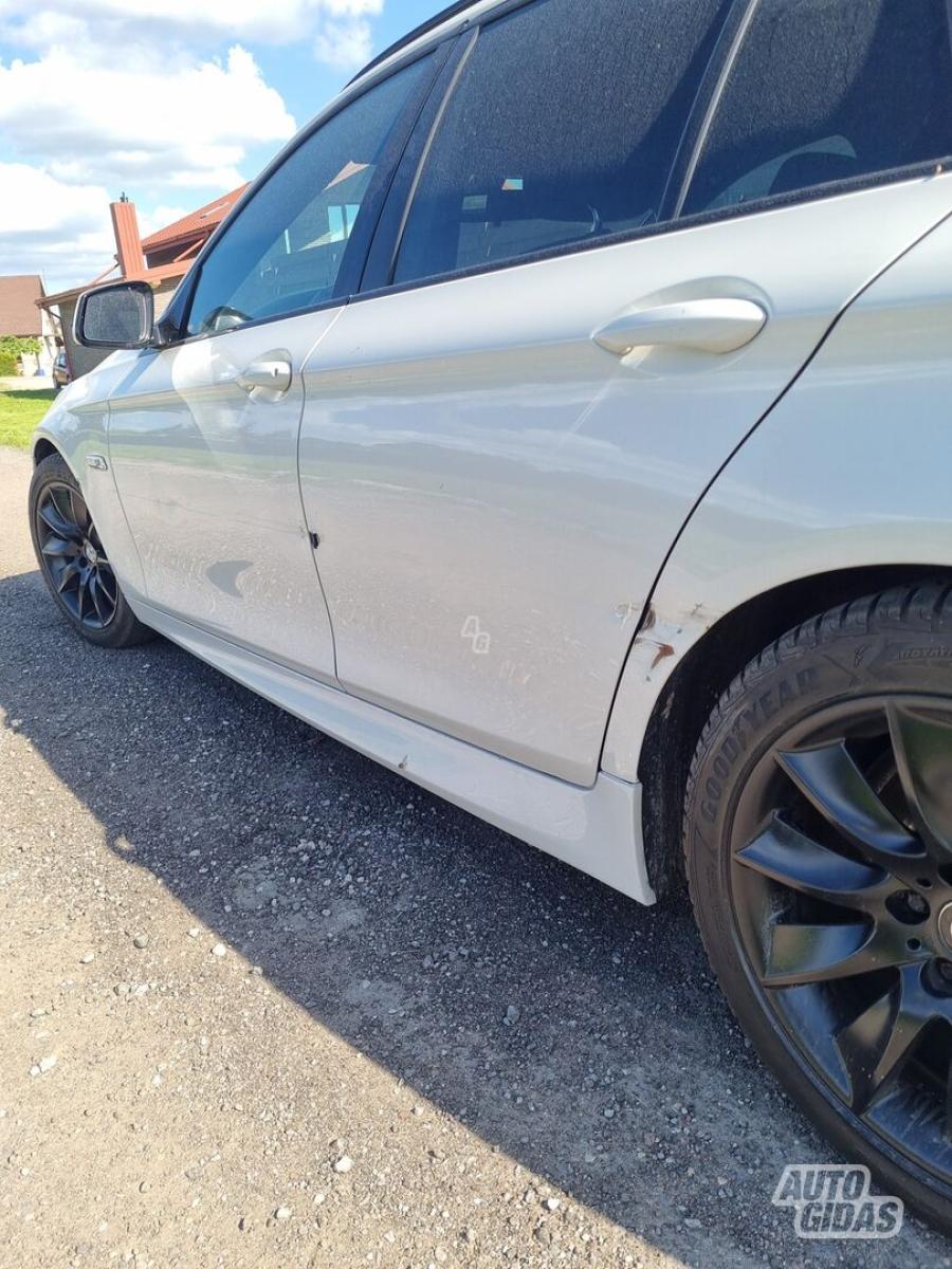 White BMW 520 2010 in Vievis, with an engine capacity of 2.00 L and mileage of 312 thousand km for 6200 €, photo 13 on AUTOMOTO.COM.LV
