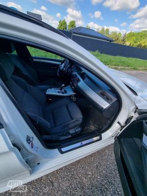 White BMW 520 2010 in Vievis, with an engine capacity of 2.00 L and mileage of 312 thousand km for 6200 €, photo 19 on AUTOMOTO.COM.LV