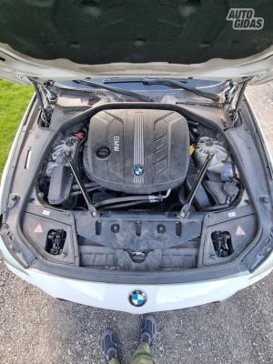 White BMW 520 2010 in Vievis, with an engine capacity of 2.00 L and mileage of 312 thousand km for 6200 €, photo 25 on AUTOMOTO.COM.LV