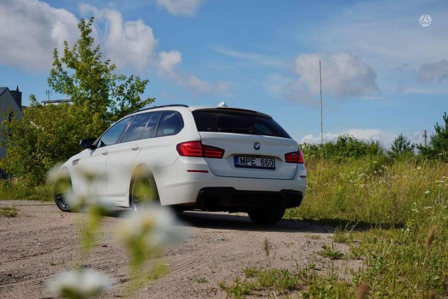 White BMW 520 2010 in Vilnius, with an engine capacity of 2.00 L and mileage of 340 thousand km for 7700 €, photo 5 on AUTOMOTO.COM.LV