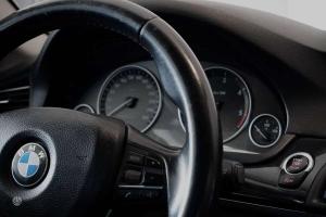 White BMW 520 2010 in Vilnius, with an engine capacity of 2.00 L and mileage of 340 thousand km for 7700 €, photo 7 on AUTOMOTO.COM.LV