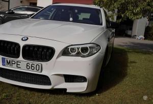 White BMW 520 2010 in Vilnius, with an engine capacity of 2.00 L and mileage of 340 thousand km for 7700 €, photo 15 on AUTOMOTO.COM.LV