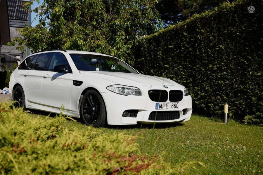 White BMW 520 2010 in Vilnius, with an engine capacity of 2.00 L and mileage of 340 thousand km for 7700 €, photo 19 on AUTOMOTO.COM.LV