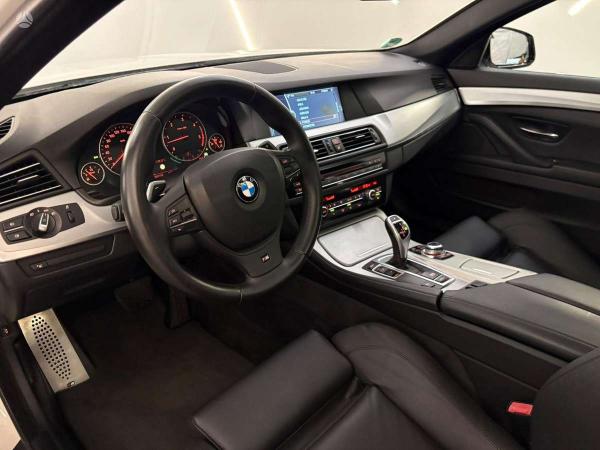 White BMW 520 2010 in Marijampole, with an engine capacity of 2.99 L and mileage of 269 thousand km for 9650 €, photo 2 on AUTOMOTO.COM.LV