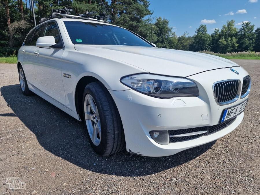 Balts BMW 520 2010 Viļņa, ar dzinēja tilpumu 2.00 L un nobraukumu 288 tūkst. km par 7500 €, foto 4 vietnē AUTOMOTO.COM.LV