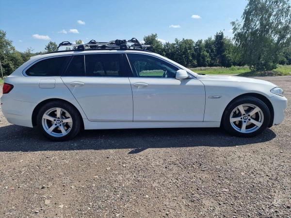 White BMW 520 2010 in Vilnius, with an engine capacity of 2.00 L and mileage of 290 thousand km for 7450 €, photo 8 on AUTOMOTO.COM.LV