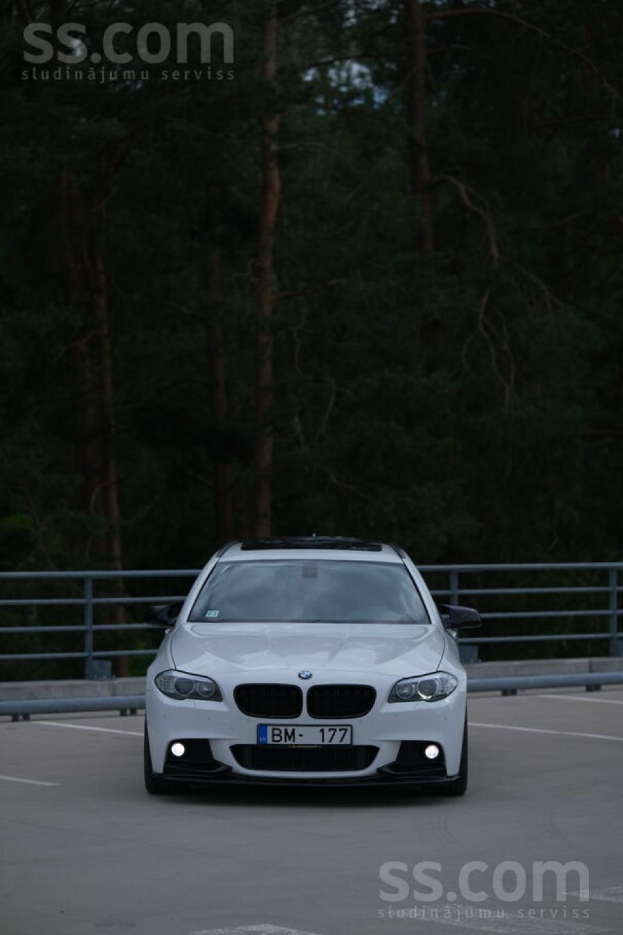White BMW 520 2011 in Riga, with an engine capacity of 2.00 L and mileage of 285 thousand km for 13800 €, photo 3 on AUTOMOTO.COM.LV