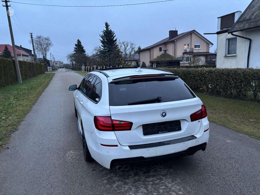White BMW 520 2011 in Jurbarkas, with an engine capacity of 2.00 L and mileage of 233 thousand km for 10500 €, photo 5 on AUTOMOTO.COM.LV