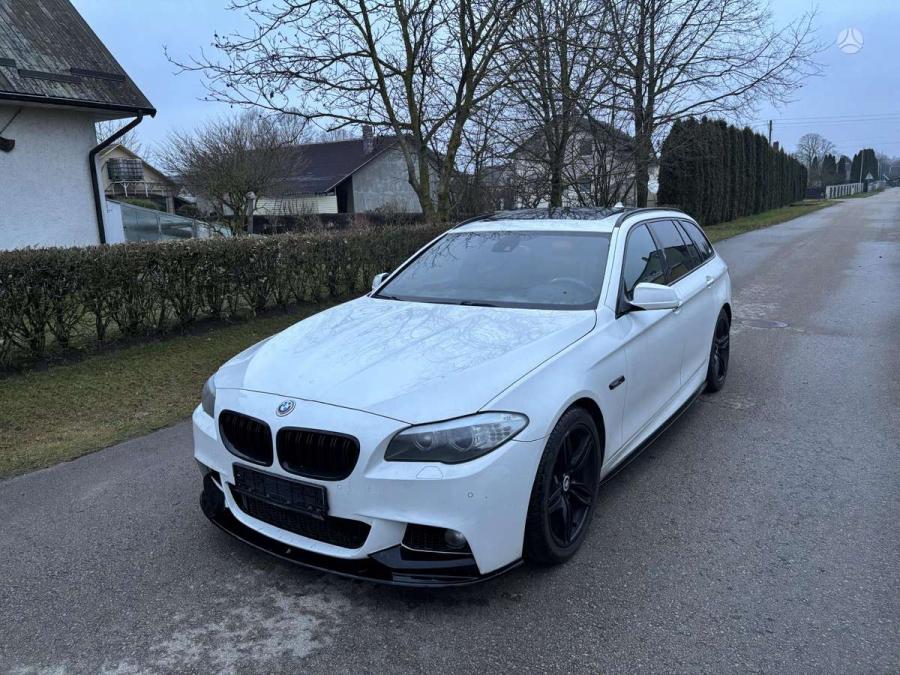 White BMW 520 2011 in Jurbarkas, with an engine capacity of 2.00 L and mileage of 233 thousand km for 10500 €, photo 8 on AUTOMOTO.COM.LV