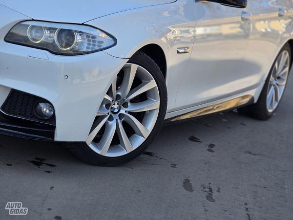 Balts BMW 520 2011 Šauļi, ar dzinēja tilpumu 2.00 L un nobraukumu 368 tūkst. km par 8650 €, foto 10 vietnē AUTOMOTO.COM.LV