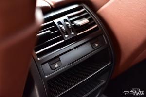 White BMW 520 2011 in Kretinga, with an engine capacity of 2.00 L and mileage of 342 thousand km for 6999 €, photo 15 on AUTOMOTO.COM.LV