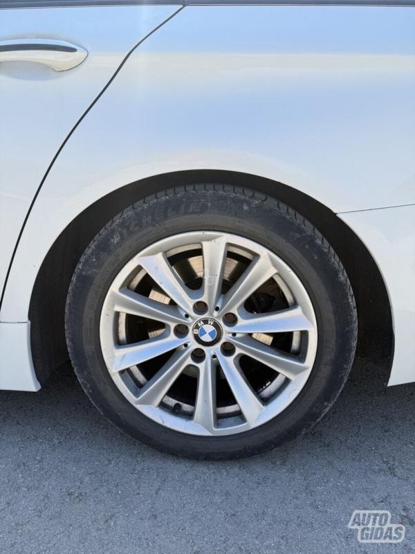 Balts BMW 520 2011 Kauņa, ar dzinēja tilpumu 2.00 L un nobraukumu 372 tūkst. km par 7200 €, foto 7 vietnē AUTOMOTO.COM.LV