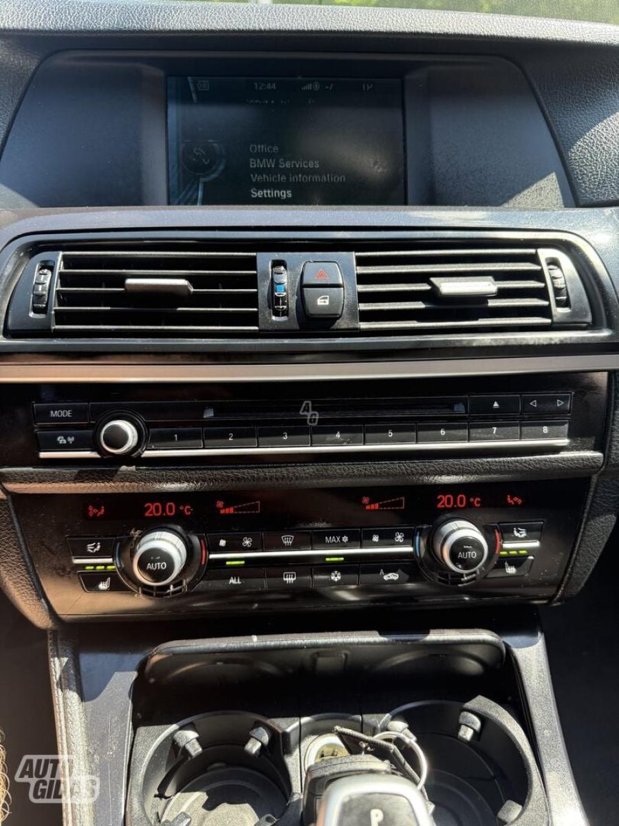 Balts BMW 520 2011 Kauņa, ar dzinēja tilpumu 2.00 L un nobraukumu 372 tūkst. km par 7200 €, foto 18 vietnē AUTOMOTO.COM.LV