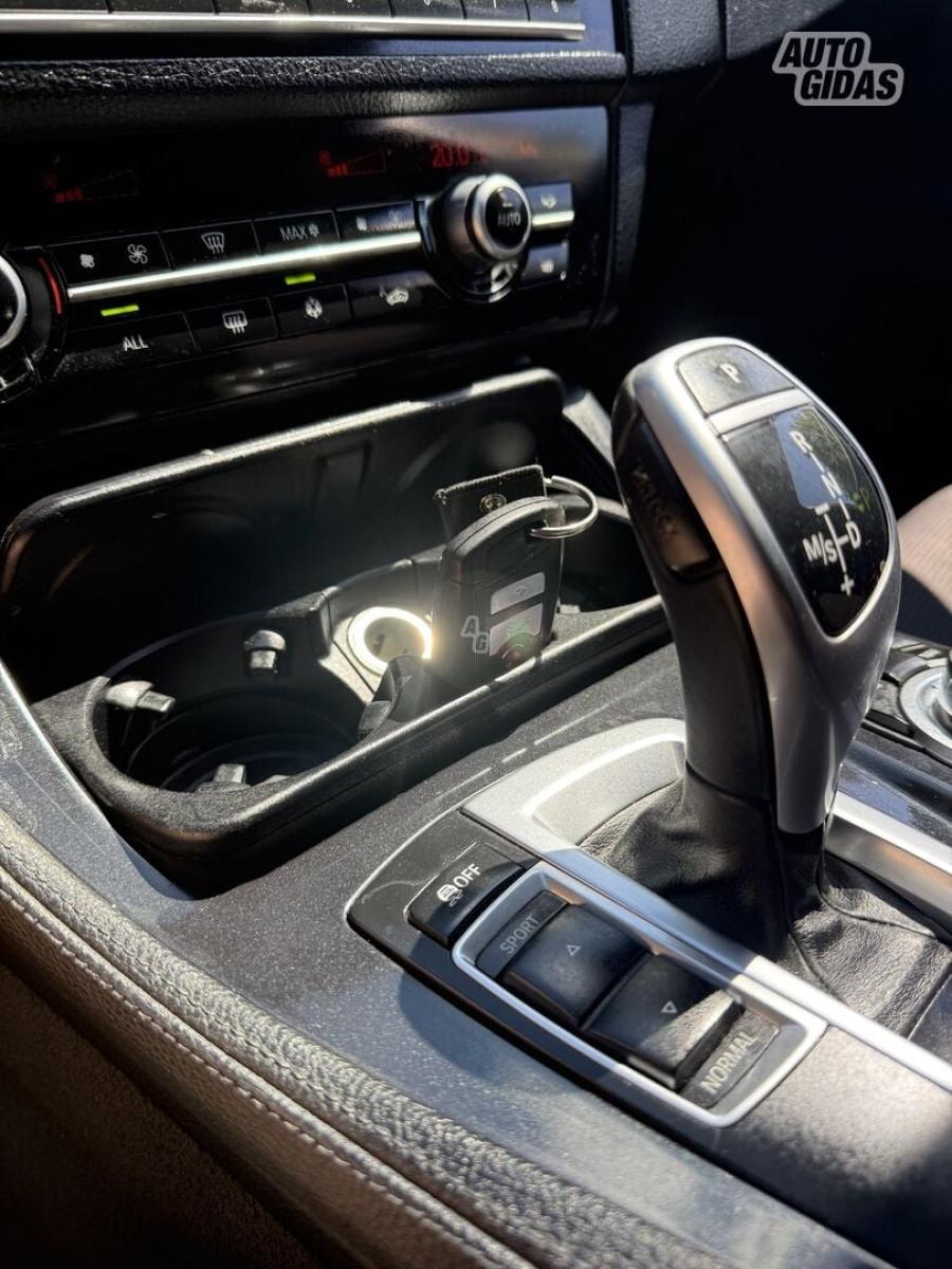 Balts BMW 520 2011 Kauņa, ar dzinēja tilpumu 2.00 L un nobraukumu 372 tūkst. km par 7200 €, foto 19 vietnē AUTOMOTO.COM.LV