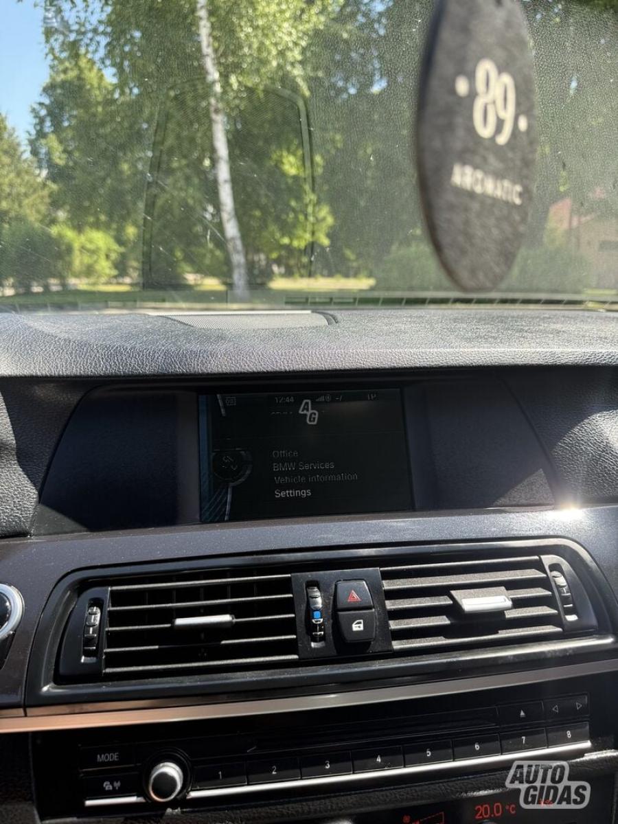 Balts BMW 520 2011 Kauņa, ar dzinēja tilpumu 2.00 L un nobraukumu 372 tūkst. km par 7200 €, foto 21 vietnē AUTOMOTO.COM.LV