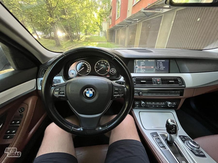 Balts BMW 520 2011 Viļņa, ar dzinēja tilpumu 2.00 L un nobraukumu 405 tūkst. km par 8200 €, foto 12 vietnē AUTOMOTO.COM.LV