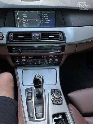 Balts BMW 520 2011 Viļņa, ar dzinēja tilpumu 2.00 L un nobraukumu 405 tūkst. km par 8200 €, foto 14 vietnē AUTOMOTO.COM.LV