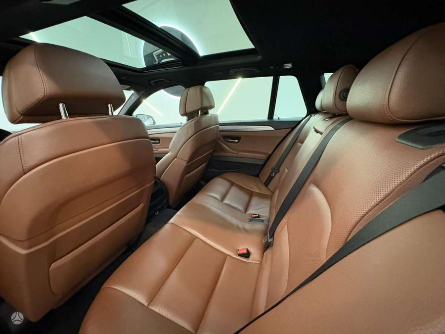 White BMW 520 2011 in Marijampole, with an engine capacity of 2.00 L and mileage of 327 thousand km for 8950 €, photo 21 on AUTOMOTO.COM.LV