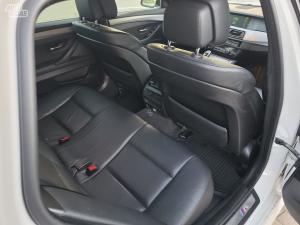 White BMW 520 2011 in Kaunas, with an engine capacity of 2.00 L and mileage of 326 thousand km for 9299 €, photo 13 on AUTOMOTO.COM.LV