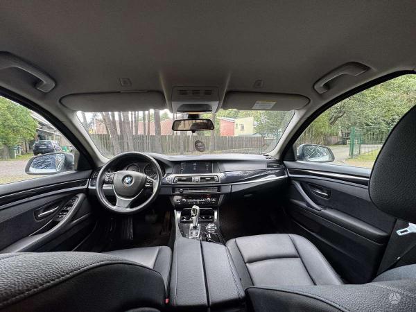 White BMW 520 2011 in Kaunas, with an engine capacity of 2.00 L and mileage of 280 thousand km for 7500 €, photo 8 on AUTOMOTO.COM.LV