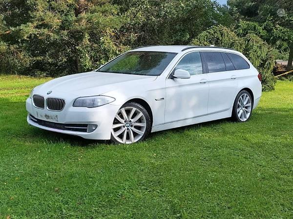 Balts BMW 520 2011 Viļņa, ar dzinēja tilpumu 2.00 L un nobraukumu 326 tūkst. km par 4990 €, foto 1 vietnē AUTOMOTO.COM.LV