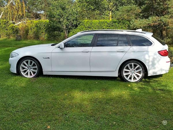 Balts BMW 520 2011 Viļņa, ar dzinēja tilpumu 2.00 L un nobraukumu 326 tūkst. km par 4990 €, foto 6 vietnē AUTOMOTO.COM.LV