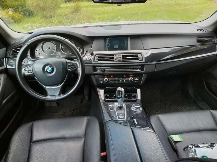 Balts BMW 520 2011 Viļņa, ar dzinēja tilpumu 2.00 L un nobraukumu 326 tūkst. km par 4990 €, foto 10 vietnē AUTOMOTO.COM.LV