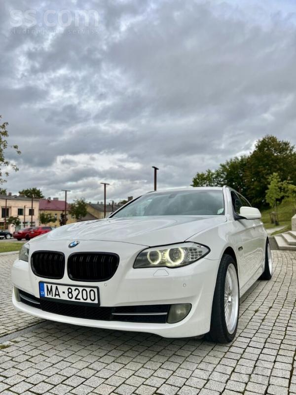 Balts BMW 520 2011 Rēzekne, ar dzinēja tilpumu 2.00 L un nobraukumu 359 tūkst. km par 7000 €, foto 3 vietnē AUTOMOTO.COM.LV