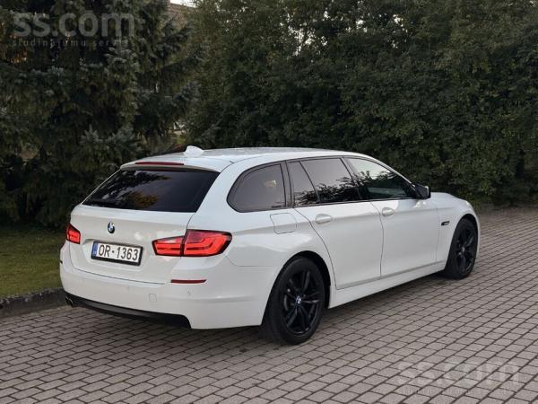 White BMW 520 2011 in Dobele, with an engine capacity of 2.00 L and mileage of 265 thousand km for 9385 €, photo 4 on AUTOMOTO.COM.LV