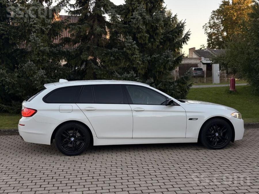 White BMW 520 2011 in Dobele, with an engine capacity of 2.00 L and mileage of 265 thousand km for 9385 €, photo 7 on AUTOMOTO.COM.LV