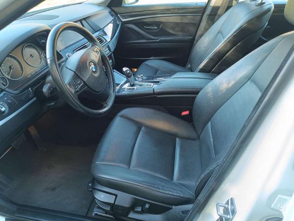 White BMW 520 2012 in Jonava, with an engine capacity of 2.00 L and mileage of 256 thousand km for 7800 €, photo 11 on AUTOMOTO.COM.LV