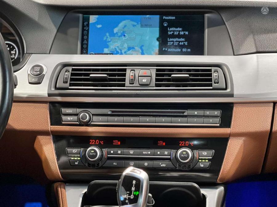 Balts BMW 520 2012 Marijampole, ar dzinēja tilpumu 2.00 L un nobraukumu 274 tūkst. km par 10750 €, foto 17 vietnē AUTOMOTO.COM.LV