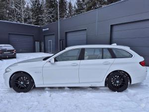White BMW 520 2012 in Utena, with an engine capacity of 2.00 L and mileage of 333 thousand km for 5999 €, photo 5 on AUTOMOTO.COM.LV