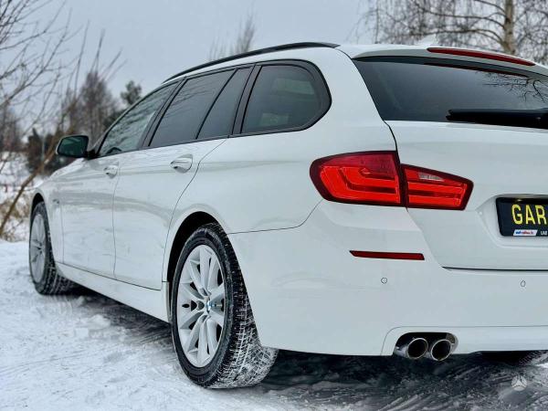 White BMW 520 2012 in Siauliai, with an engine capacity of 2.00 L and mileage of 259 thousand km for 10550 €, photo 7 on AUTOMOTO.COM.LV