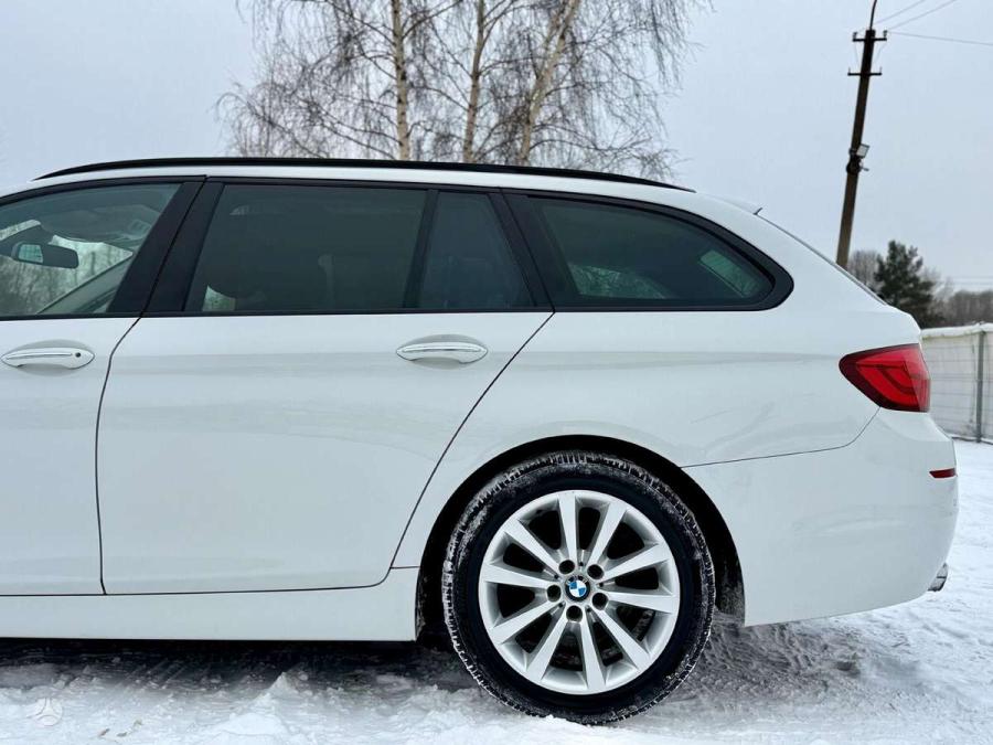 White BMW 520 2012 in Siauliai, with an engine capacity of 2.00 L and mileage of 259 thousand km for 10550 €, photo 10 on AUTOMOTO.COM.LV
