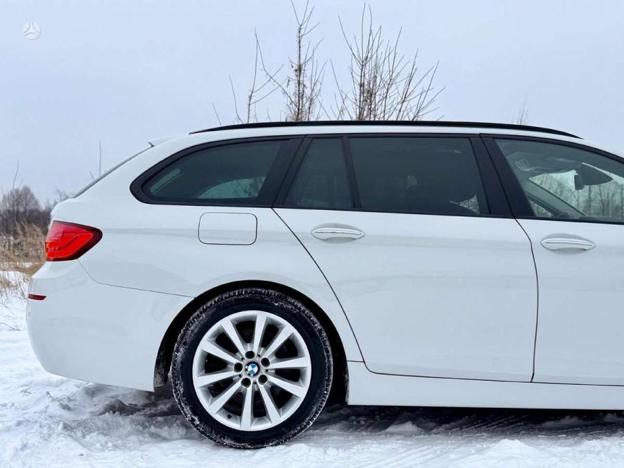 White BMW 520 2012 in Siauliai, with an engine capacity of 2.00 L and mileage of 259 thousand km for 10550 €, photo 11 on AUTOMOTO.COM.LV