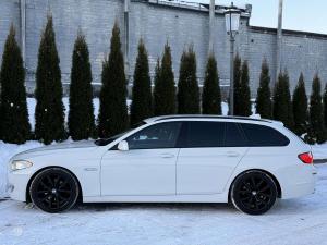 White BMW 520 2012 in Siauliai, with an engine capacity of 2.00 L and mileage of 290 thousand km for 9950 €, photo 5 on AUTOMOTO.COM.LV