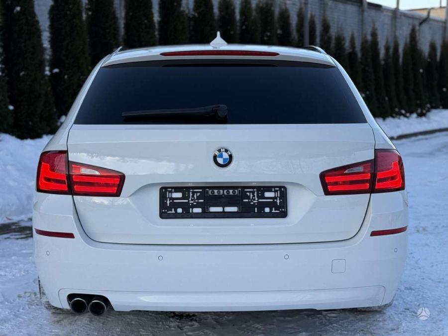 White BMW 520 2012 in Siauliai, with an engine capacity of 2.00 L and mileage of 290 thousand km for 9950 €, photo 10 on AUTOMOTO.COM.LV
