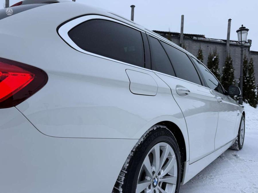 Balts BMW 520 2012 Šauļi, ar dzinēja tilpumu 2.00 L un nobraukumu 269 tūkst. km par 10650 €, foto 14 vietnē AUTOMOTO.COM.LV