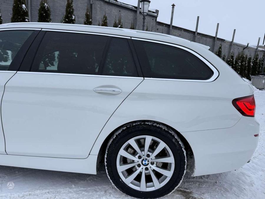 Balts BMW 520 2012 Šauļi, ar dzinēja tilpumu 2.00 L un nobraukumu 269 tūkst. km par 10650 €, foto 16 vietnē AUTOMOTO.COM.LV