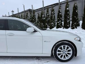 Balts BMW 520 2012 Šauļi, ar dzinēja tilpumu 2.00 L un nobraukumu 269 tūkst. km par 10650 €, foto 18 vietnē AUTOMOTO.COM.LV